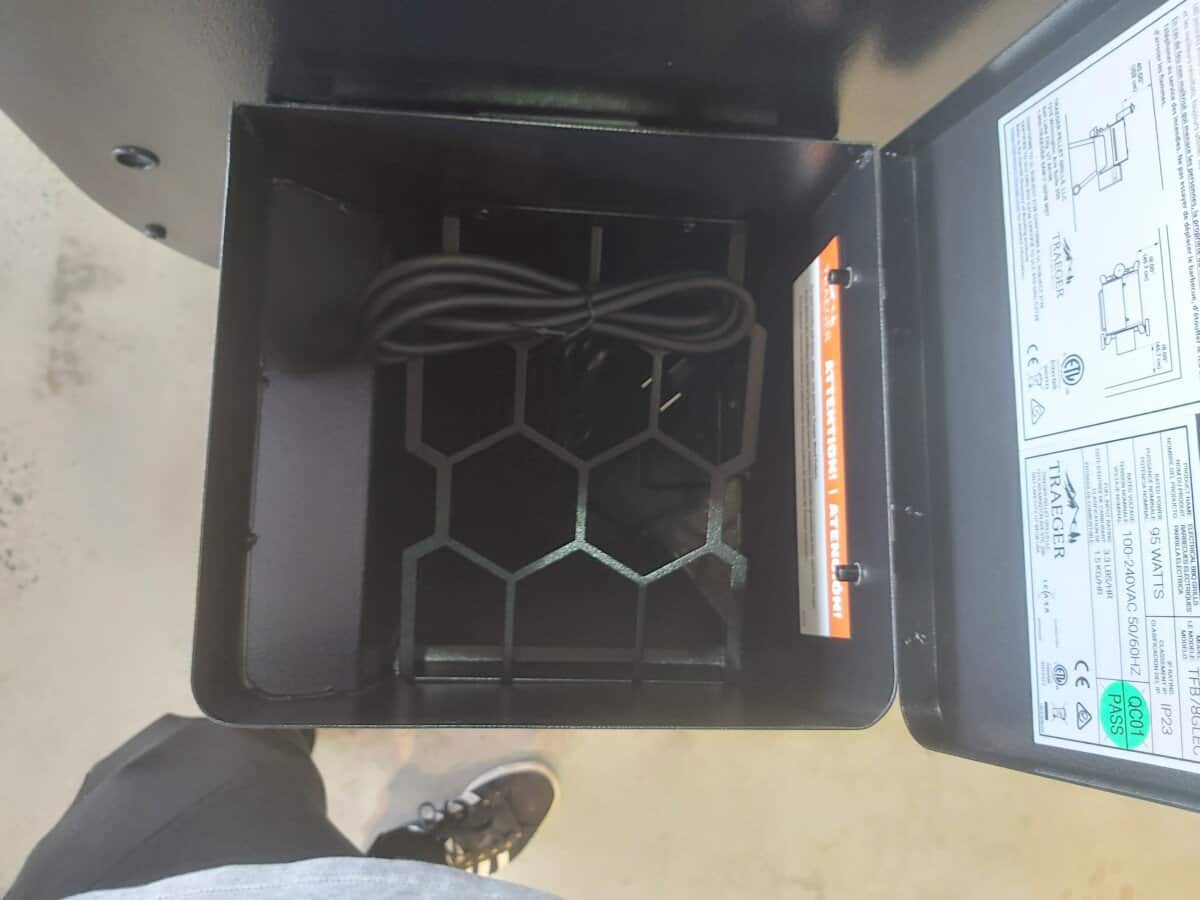 Traeger Pro 575 vs Pro 22 – A Detailed Comparison Of The Pro Series ...