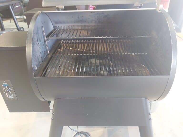 Traeger Pro 575 vs Pro 22 – A Detailed Comparison Of The Pro Series ...