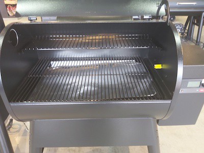 Traeger Pro 34 vs Pro 780 – A Side-By-Side Comparison - Meat Smoking HQ